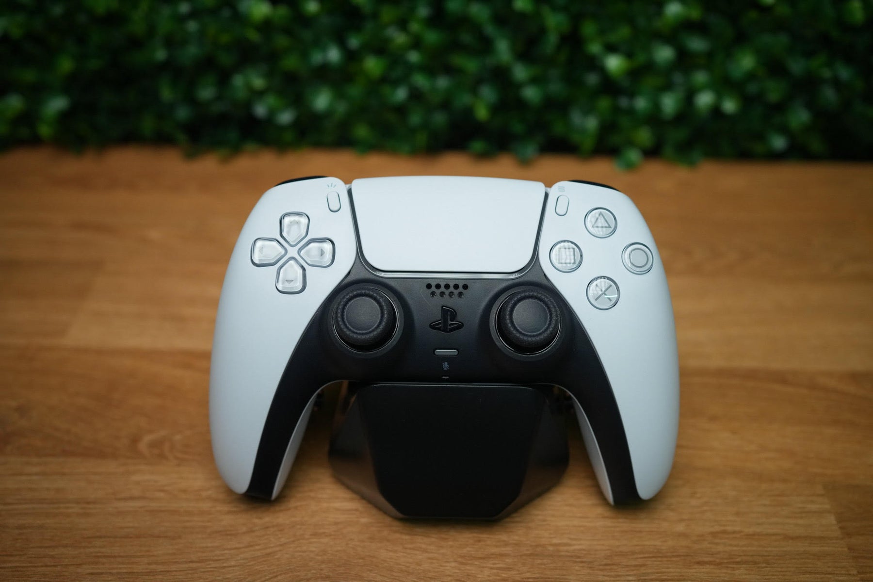 Cinch Gaming Custom PS5 and Xbox Controllers